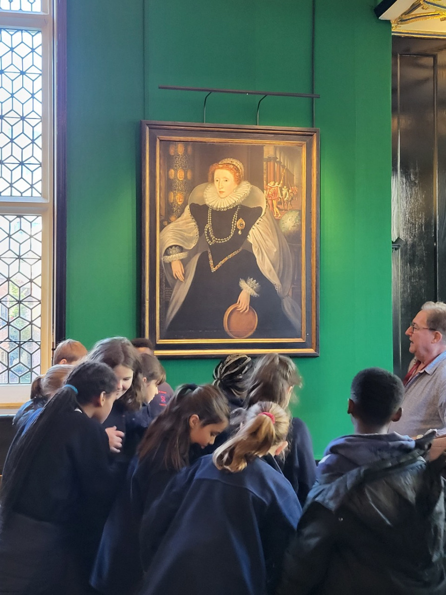 Year 5 Charterhouse Trip - St Theresas School Year 5 Charterhouse Trip - St Theresas School